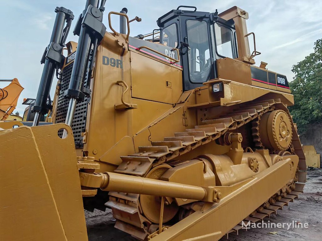 Caterpillar D9r buldožer