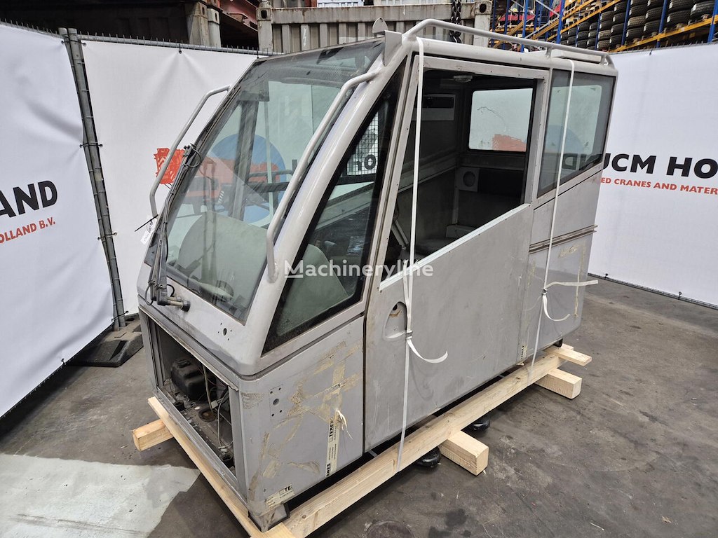 C.T.2 upper cabin kabina za CTT C.T.2 autodizalice