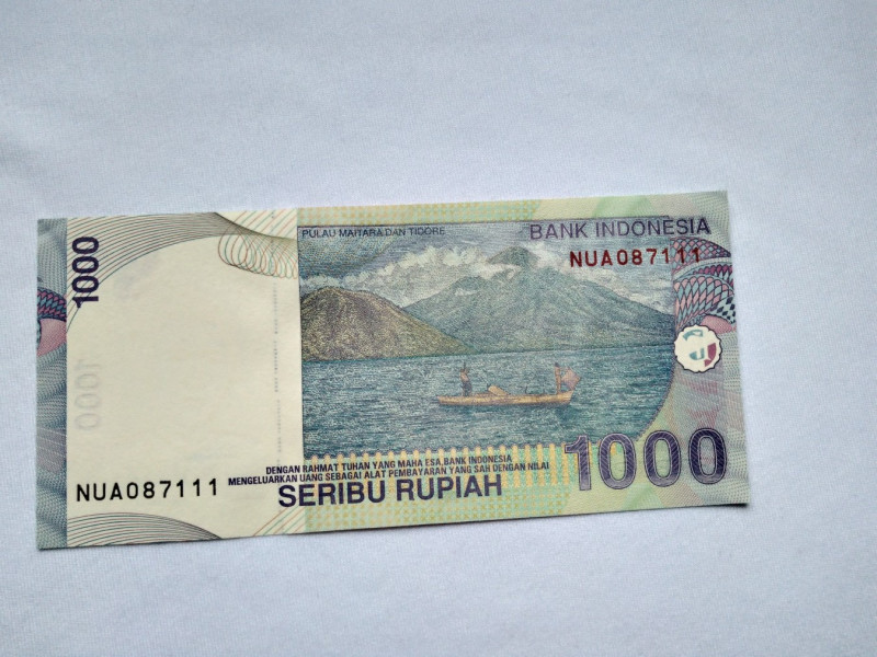 Indonezija 1.000 rupija,2011 god.UNC,lep broj