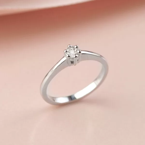 Dijamantski verenički prsten, 229