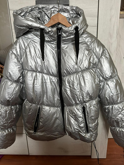 Metalic siva zimska jakna