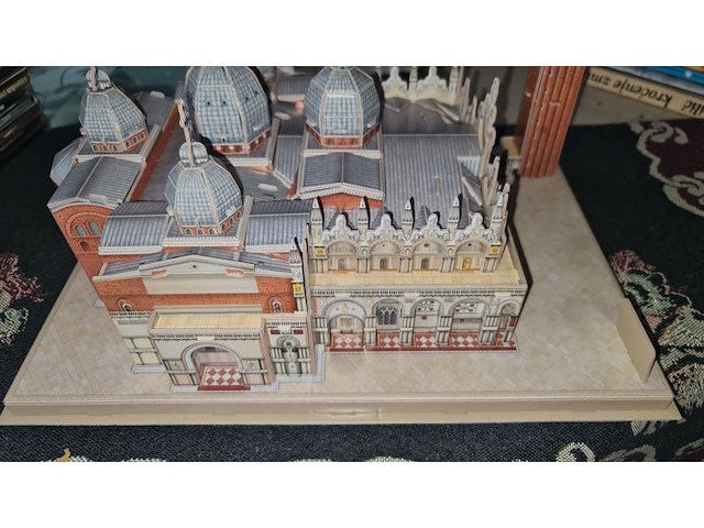 St. Mark`s Square 3D puzzle, sklopljene