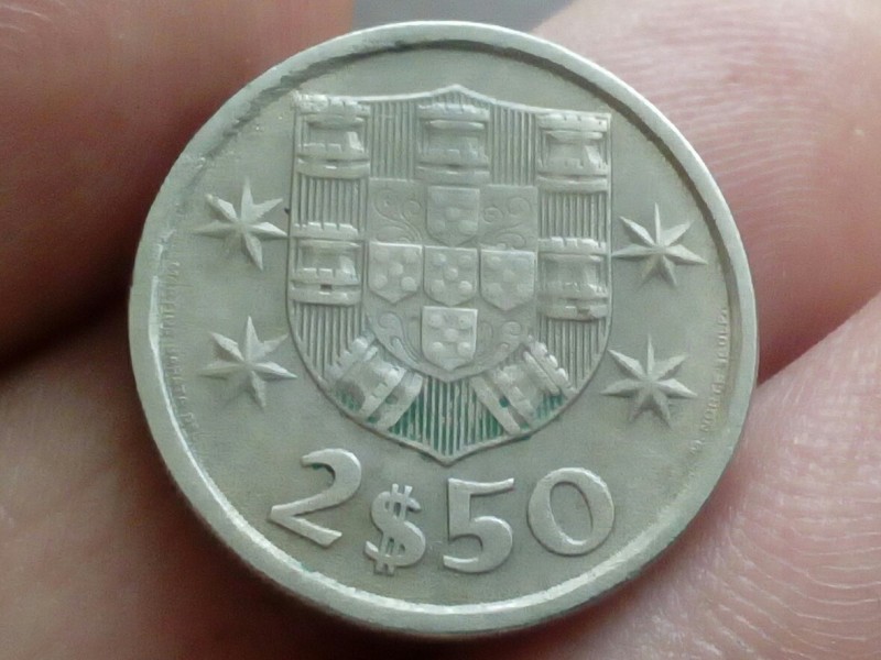 Portugal, 2,5 eskudo 1975