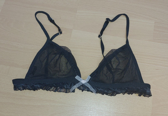 Crni bralette