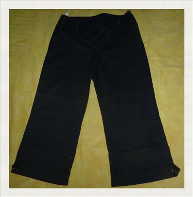 Next crne 3/4 pantalone vel 38