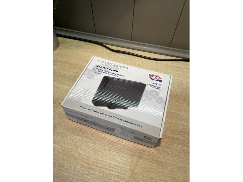 LC POWER Eksterno kućište za HDD 3,5″ SATA I/II/III US