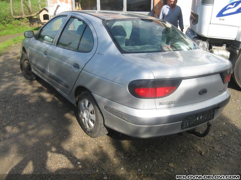 Renault Megane Stakla