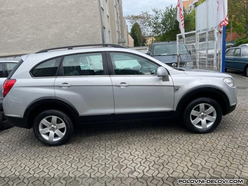 Chevrolet Captiva 2.0d Kompletan Auto U Delovima