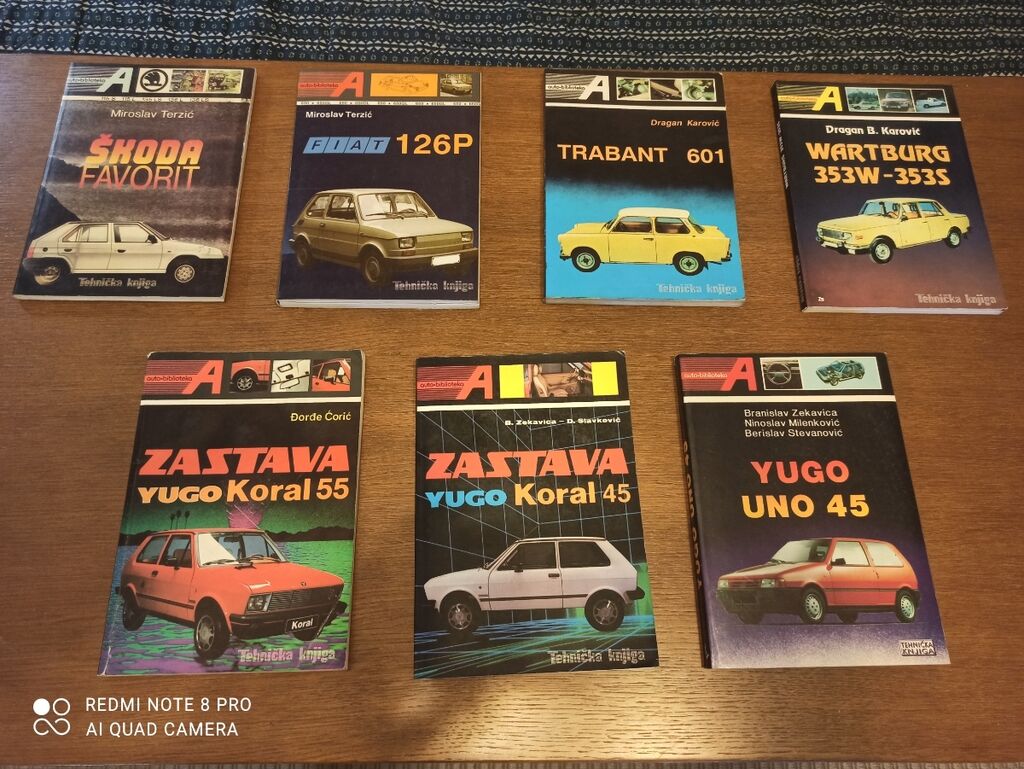 Autobiblioteka, osam knjiga o automobilima: ŠKODA FAVORIT, FIAT 126P