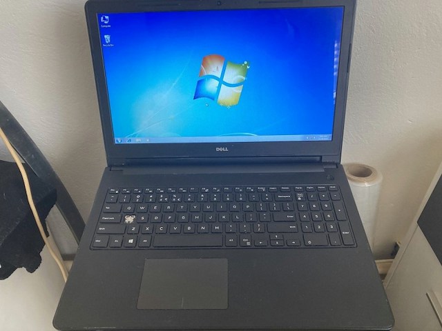 Dell Insiron 3552