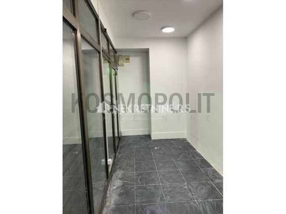 Stari grad, Terazije, Kolarčeva, Lokal, 12m2, 59000 EUR