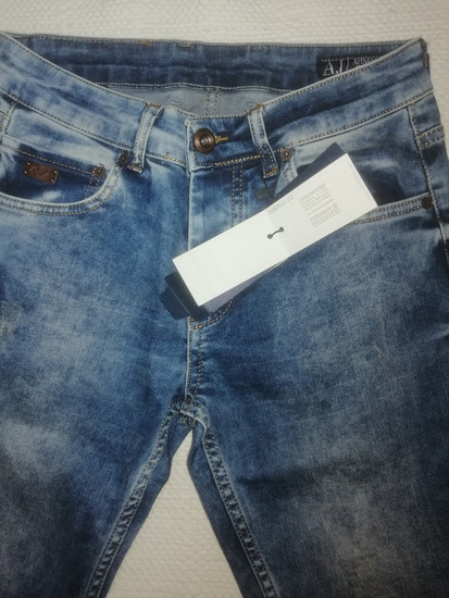 Armani jeans vel.29