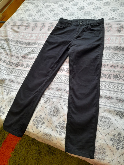 Nove Waikiki pantalone, 9-10 god