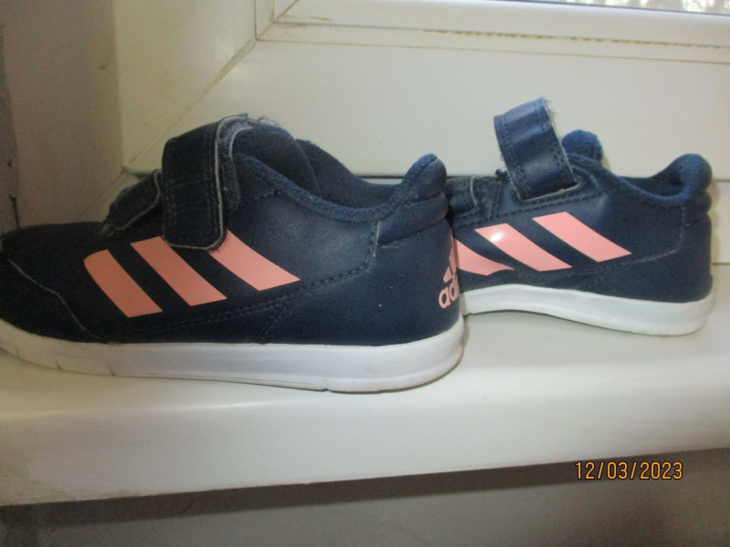 ADIDAS patike