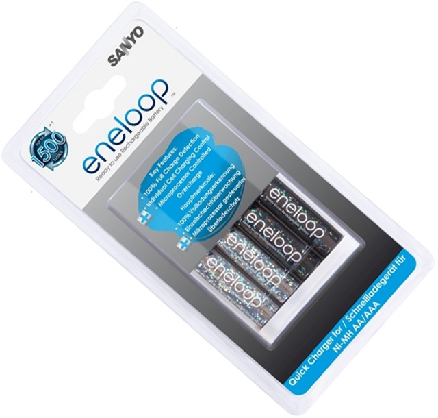 Punjač za baterije Sanyo ENELOOP MQR06-E-4-3UTG AZ + 4 x AA baterije kapaciteta 1.900mAh