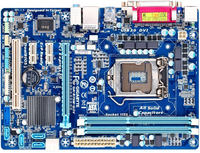 Matična ploča GIGABYTE INTEL GA-B75M-D3V Micro ATX 2xDDR3 5xSATAII 1xSATAIII 4xUSB 3.0 6xUSB 2.0 3xPCI Express 1xPCI 1xVGA 1xDVI Socket 1155