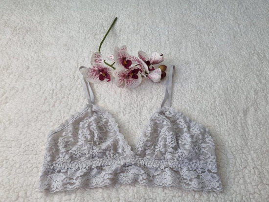 H&M cipkasti bralet bez jastucica