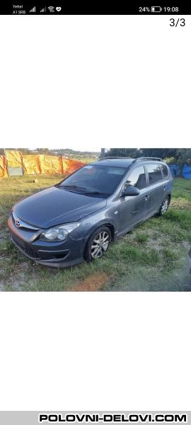 Hyundai I30 1.6crdi Kompletan Auto U Delovima