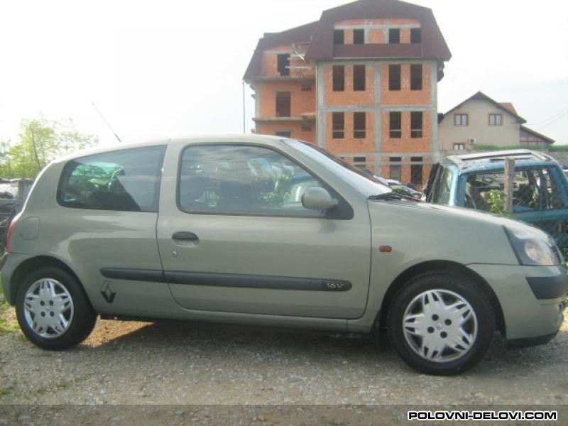 Renault Clio 1.2 8v Karoserija