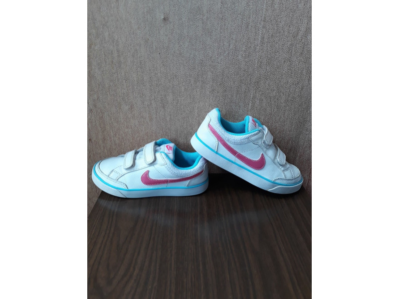 PATIKE "NIKE" br. 31/19,5cm.