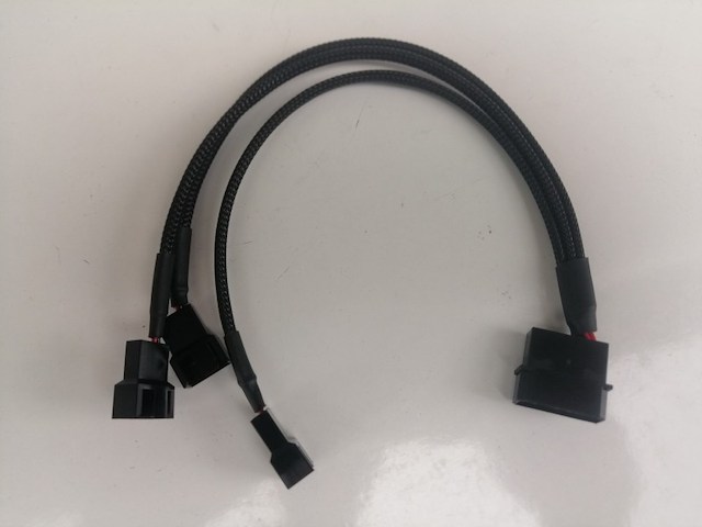 Adapter Molex na 3 puta 2 Pina za kuler Fan hub