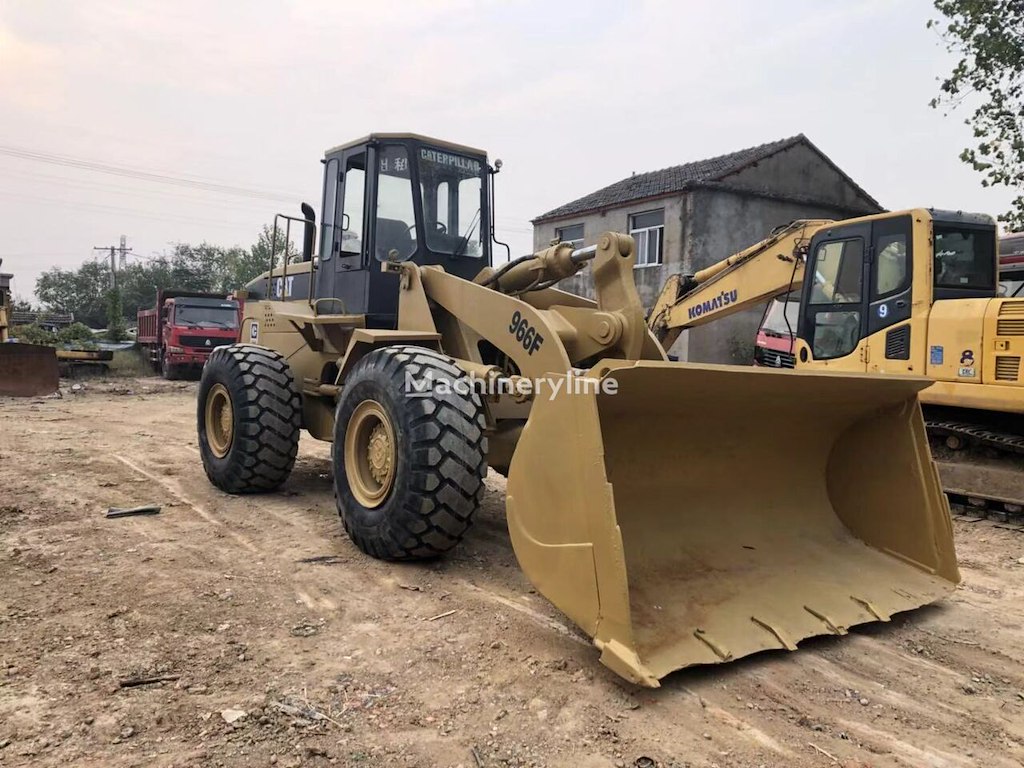 Caterpillar 966F prednji utovarivač