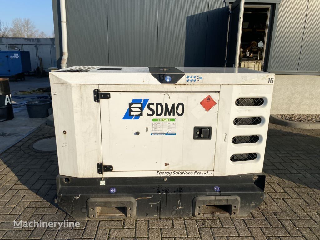 SDMO R16 Mitsubishi Leroy Somer 16 kVA Silent Rental generatorset diesel generator