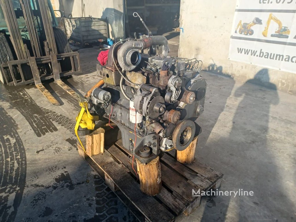 Cummins 359/5.9 SAA6D102E-2 motor za bagera