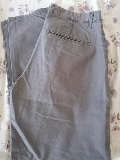 H & M pantalone za decaka