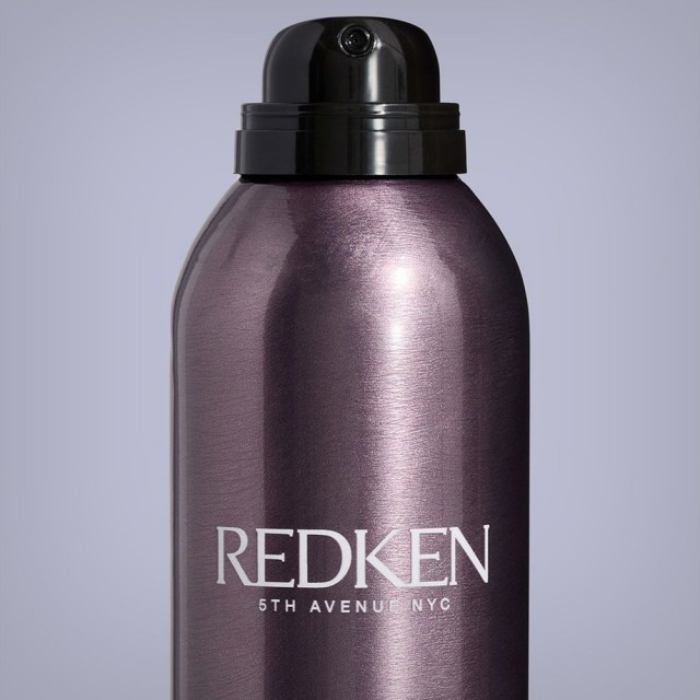 REDKEN STRONG HOLD SPREJ 23 400ML