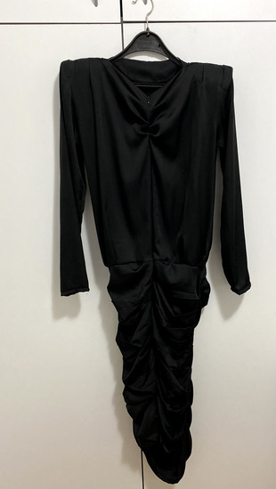 Svečana crna haljina