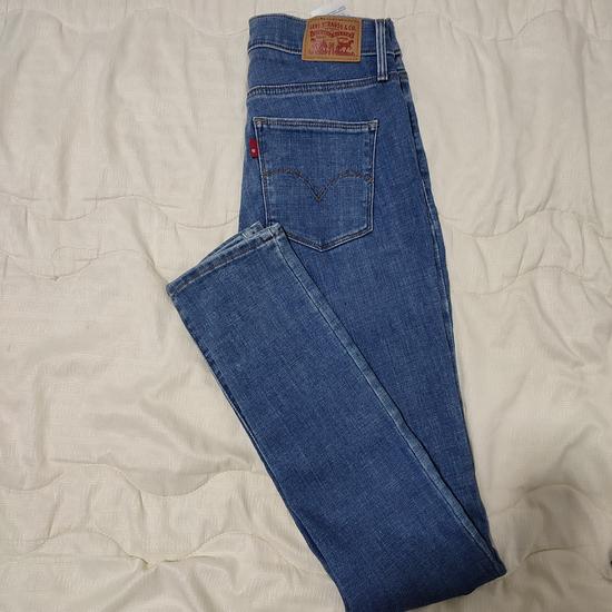 Levi's farmerke 26