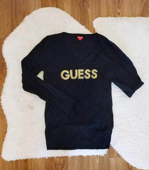 GUESS ORIGINAL SUPER STANjE DžEMPER!!36