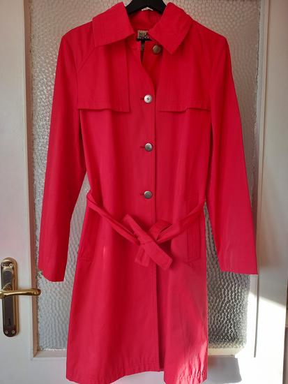 Snizenje! Crveni trench coat