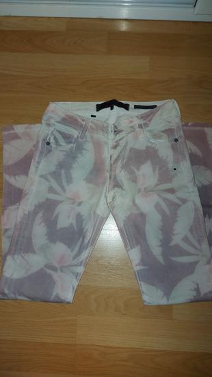 Guess Pantalone NOVE