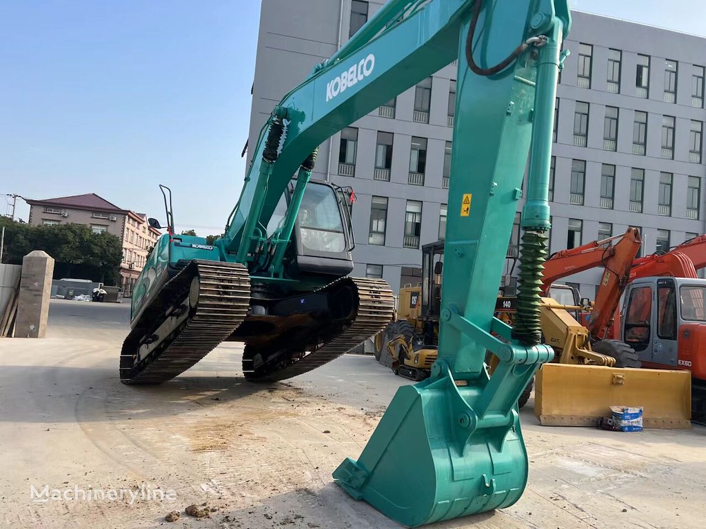 Kobelco SK200-8 bager guseničar