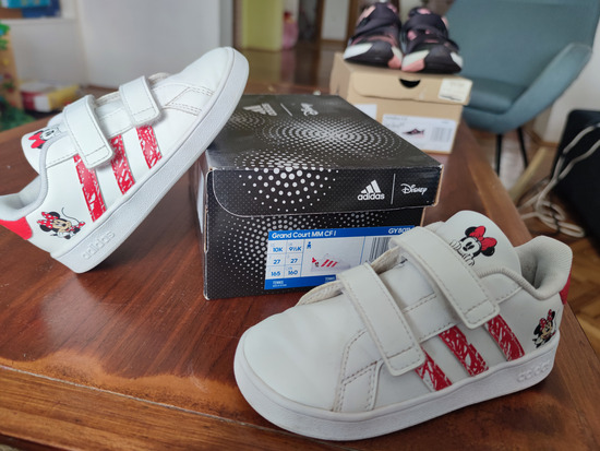 Adidas mini patike 27