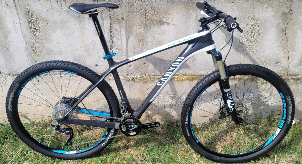 Canyon cf sl f10 carbon L 29"