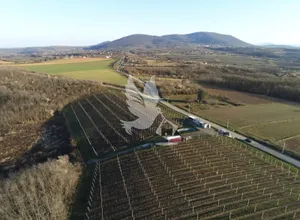 Prodaja Ostale nekretnine - Sopot, Nemenikuće