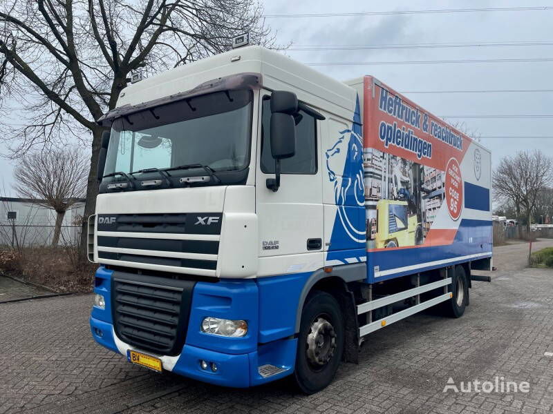 DAF XF 105.410 EURO 5 SPACE CAB / MANUAL GEARBOX / DRIVING LESSONS kamion furgon