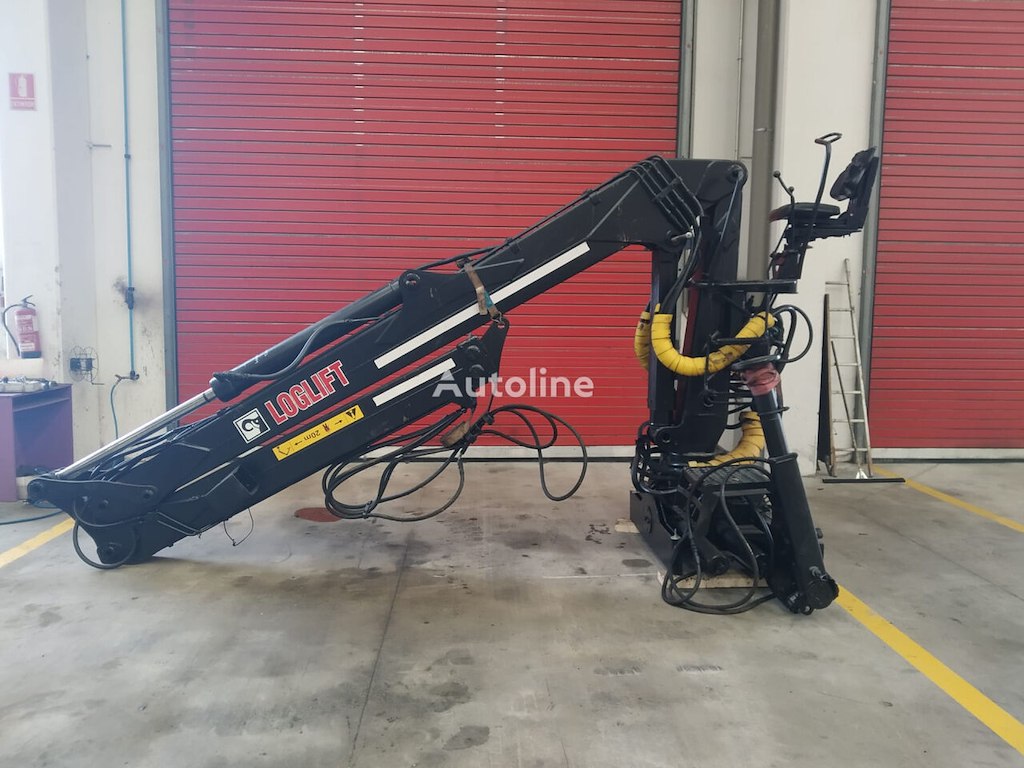 Loglift 120S 79R autodizalica s kranom