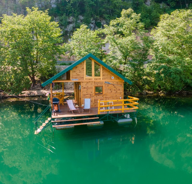 Turistički objekat, Perućac