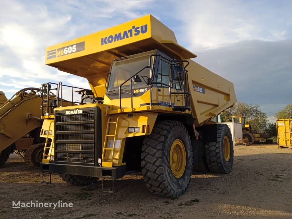 Komatsu HD 605-7E0 damper sa krutom šasijom