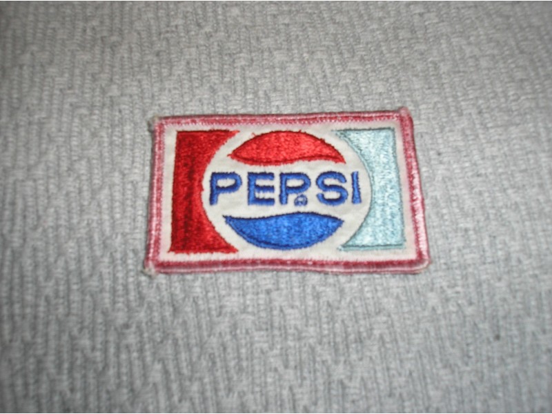 AMBLEM PEPSI-DONET IZ USA-60-TIH-NOVO