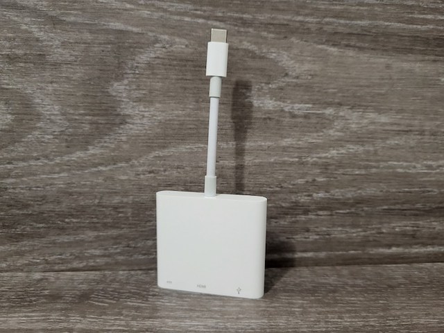 ORIG. Apple A1621 USB-C to Digital AV Multiport Adapter