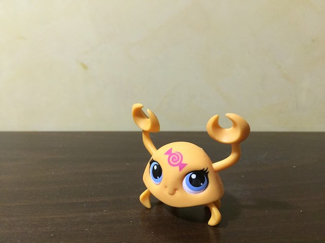 Littlest pet shop