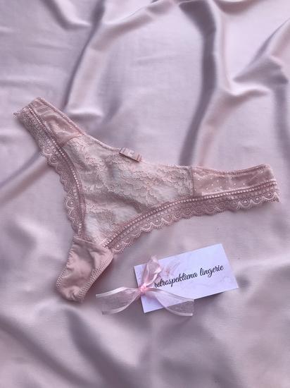 Rose lingerie