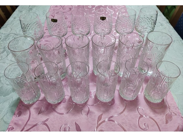 Set kristalnih čaša