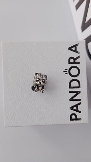 Pandora privezak panda