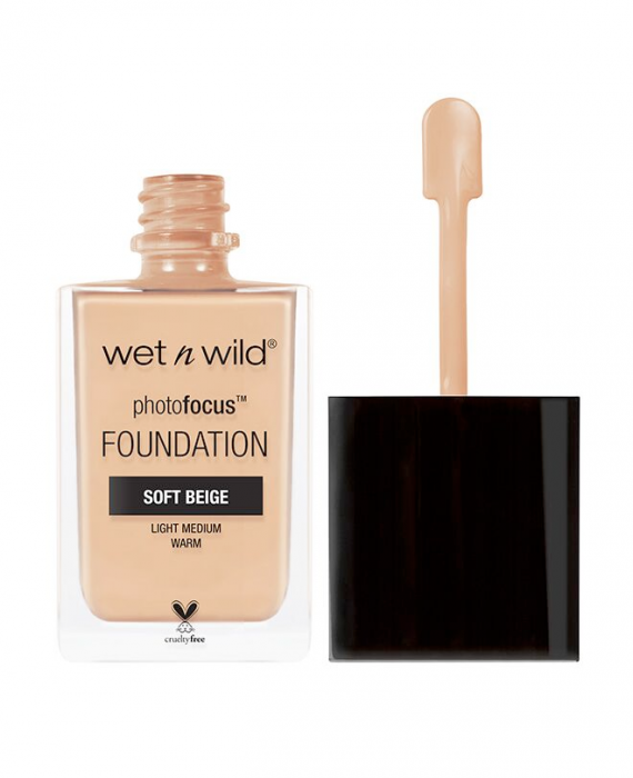 Wet n Wild Photo Focus tečni puder Soft Beige